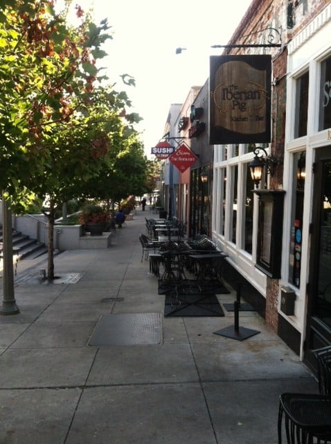 Downtown Decatur Named Top Neighborhood – WABE