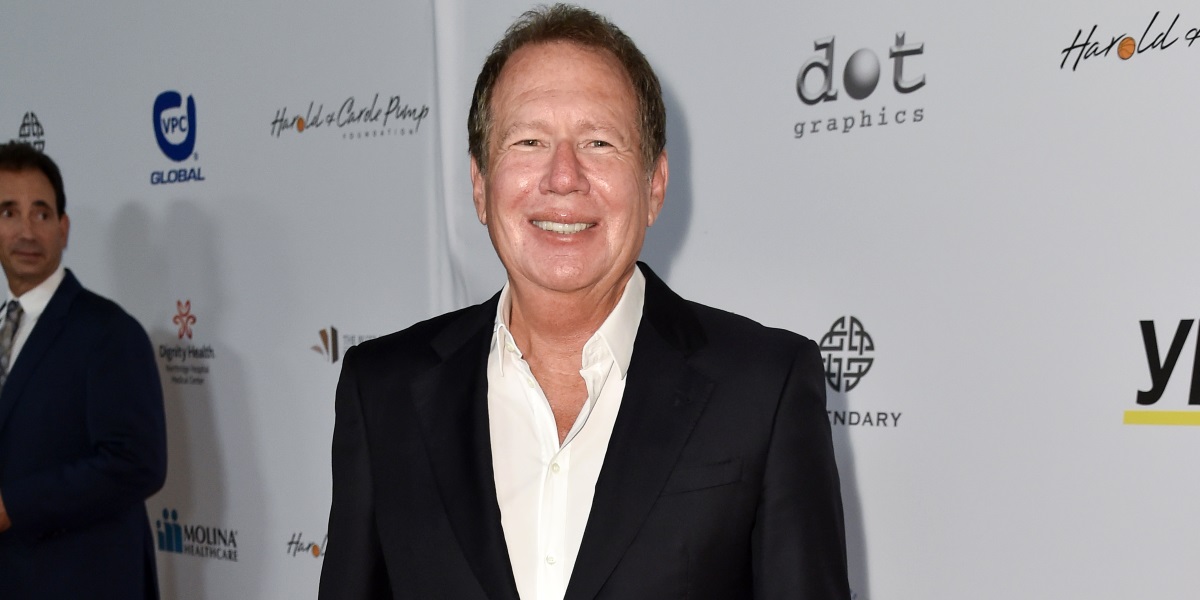 Garry Shandling, Comic, ‘Larry Sanders Show’ Creator, Dies – WABE