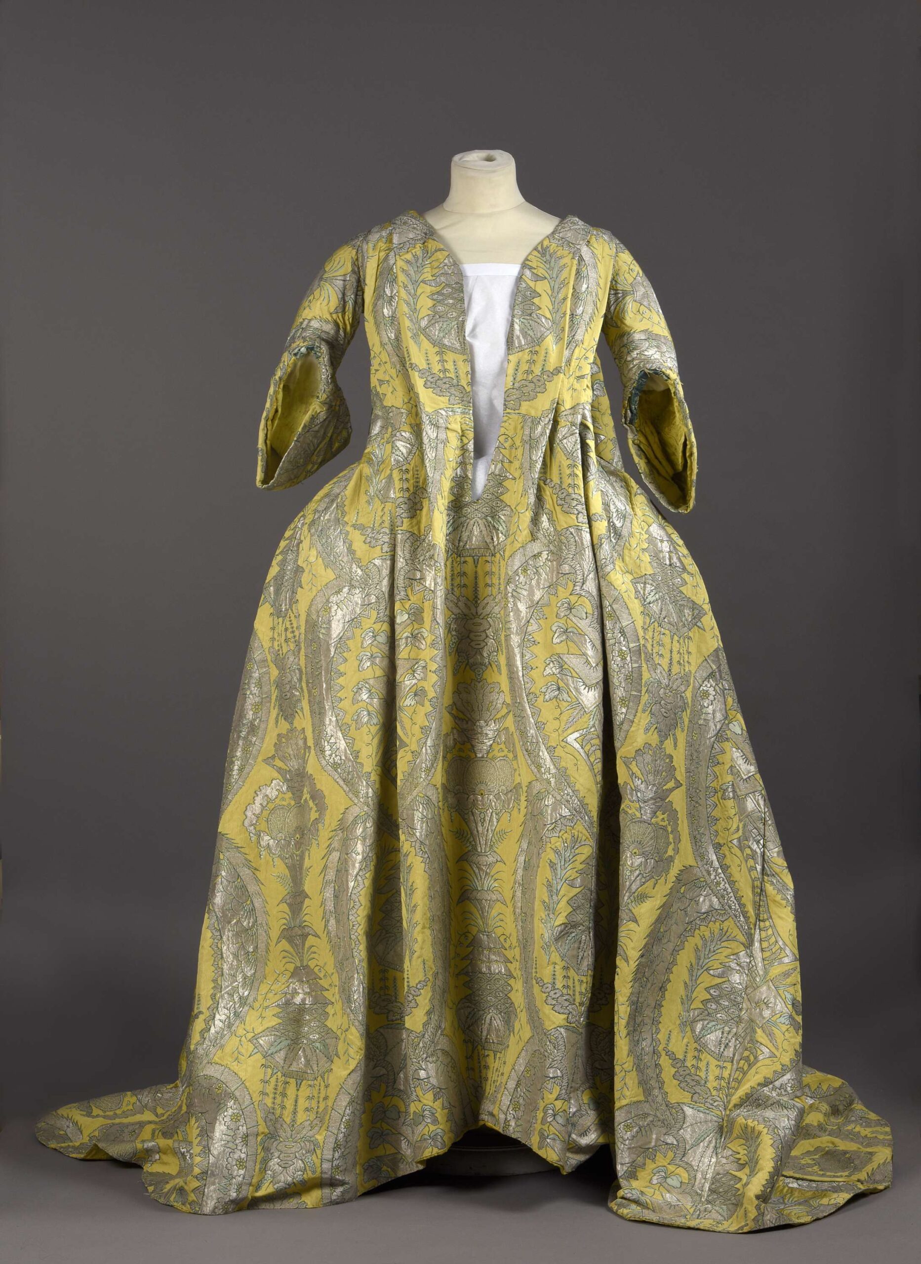Vive Le Confort! For Corseted Courtiers, This Dress Was A French ...
