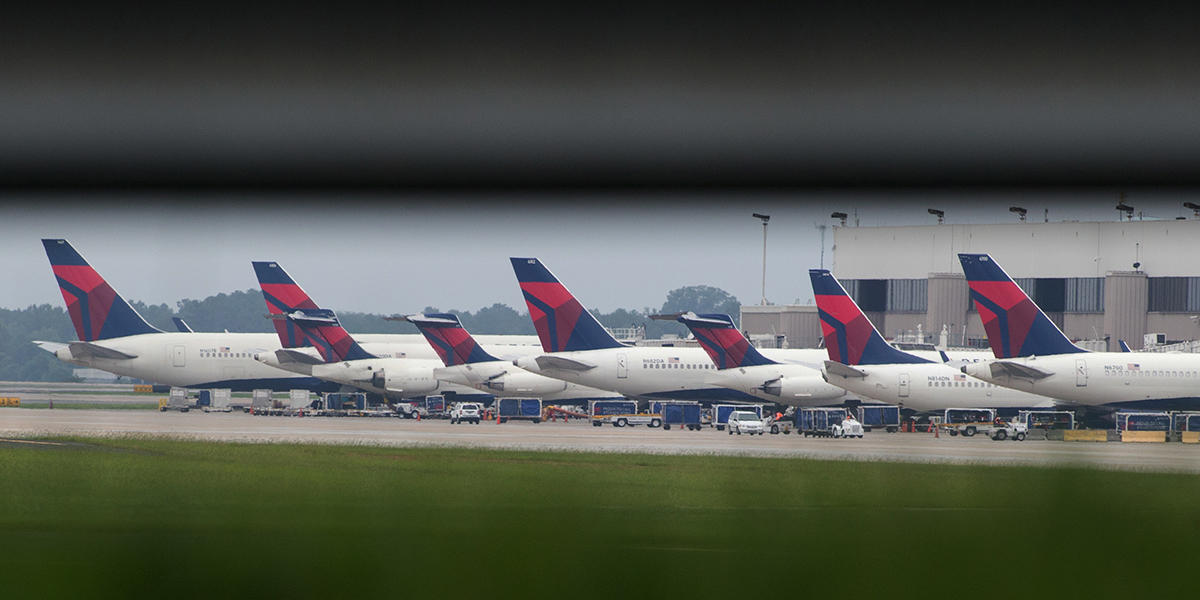 ExpressJet To End Service As Delta Connection Carrier – WABE