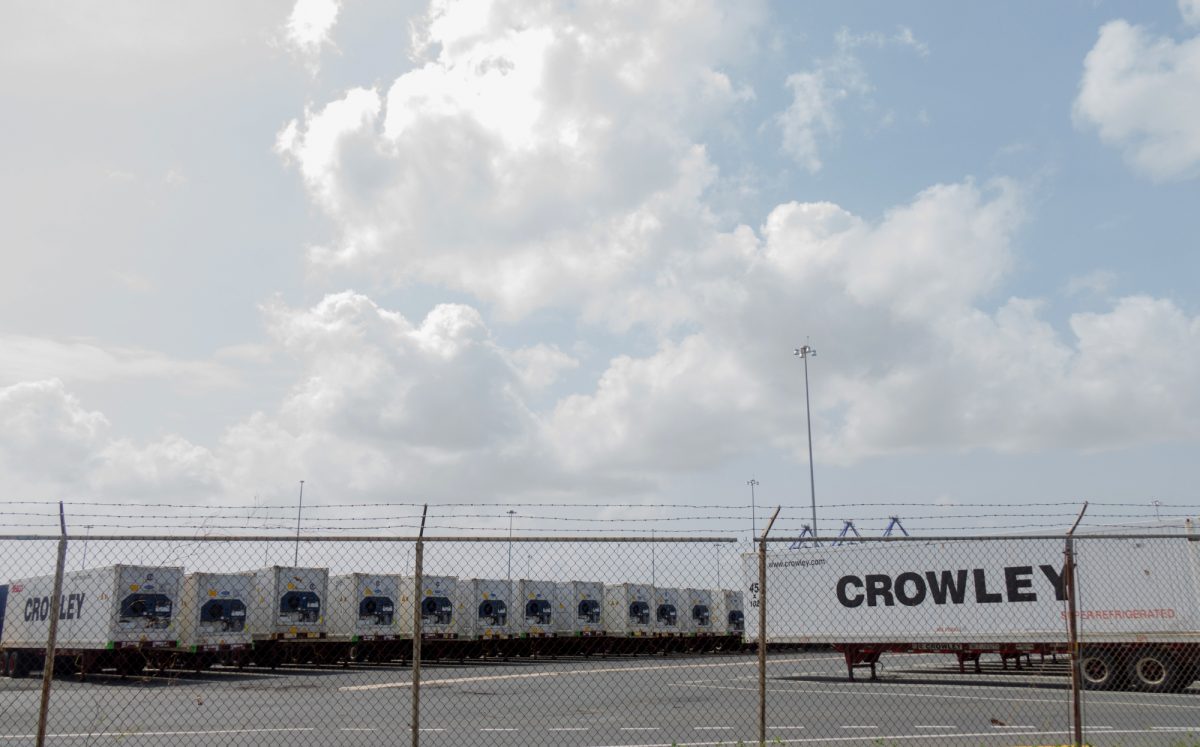 In Puerto Rico, Containers Full Of Goods Sit Undistributed At Ports – WABE