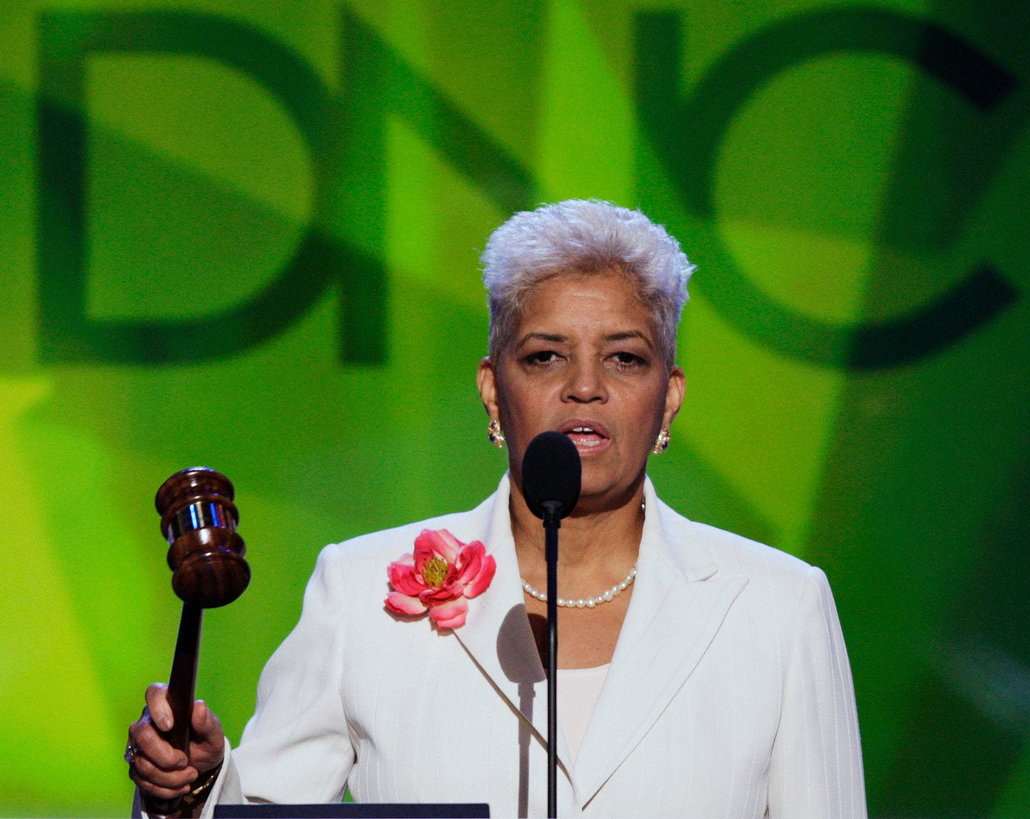 Former Atlanta Mayor Shirley Franklin Endorses Mary Norwood – WABE