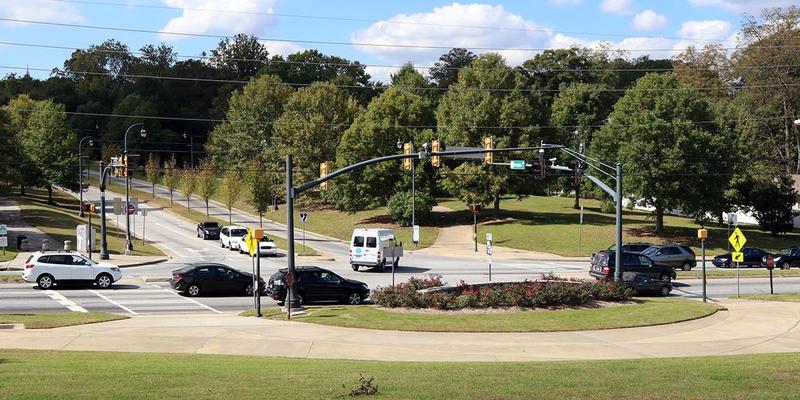 Atlanta Residents Brainstorm New Freedom Park Bridge – WABE