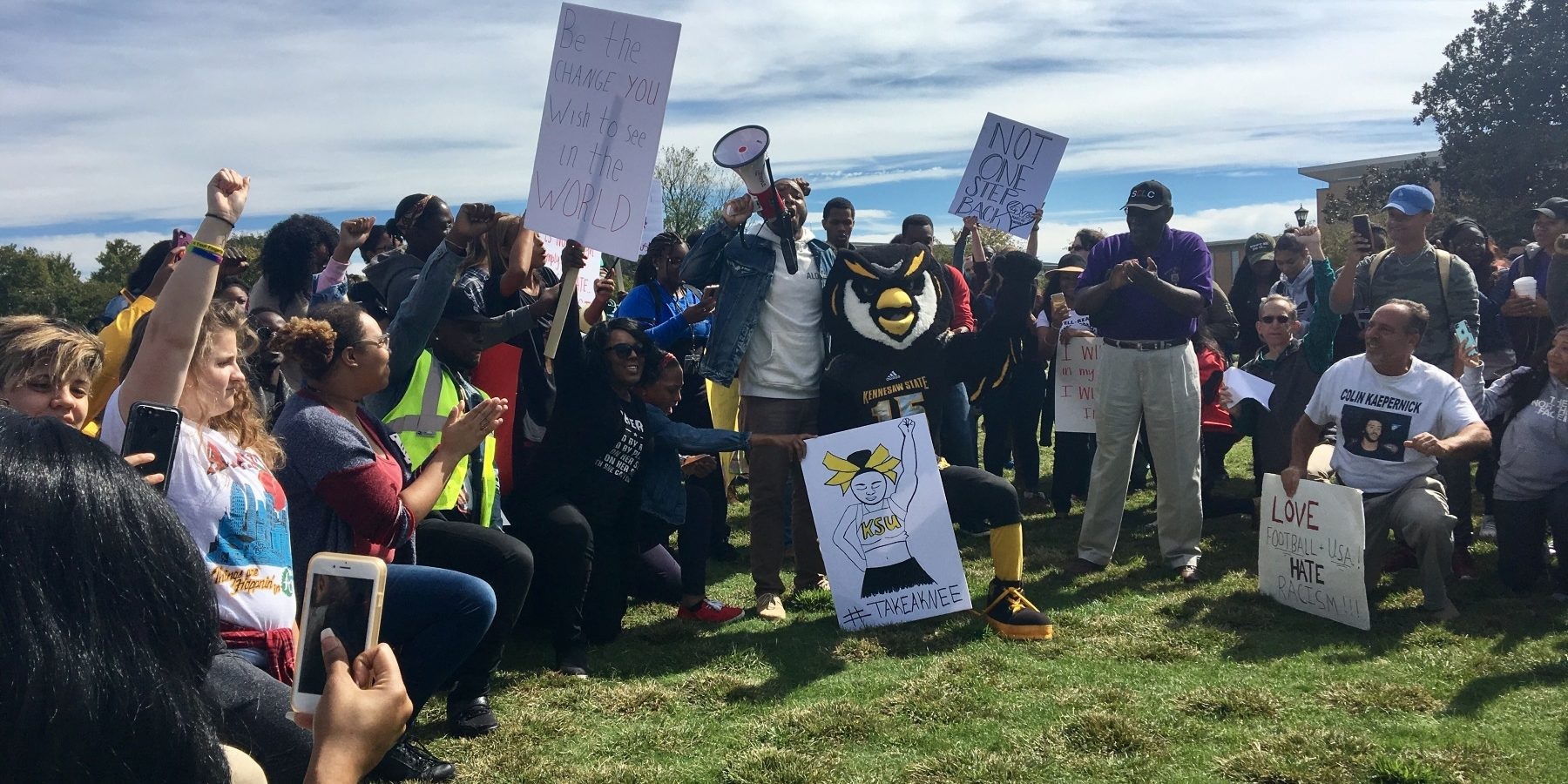 4 Of 5 Kneeling Cheerleaders Fail To Make Kennesaw State’s Squad – WABE