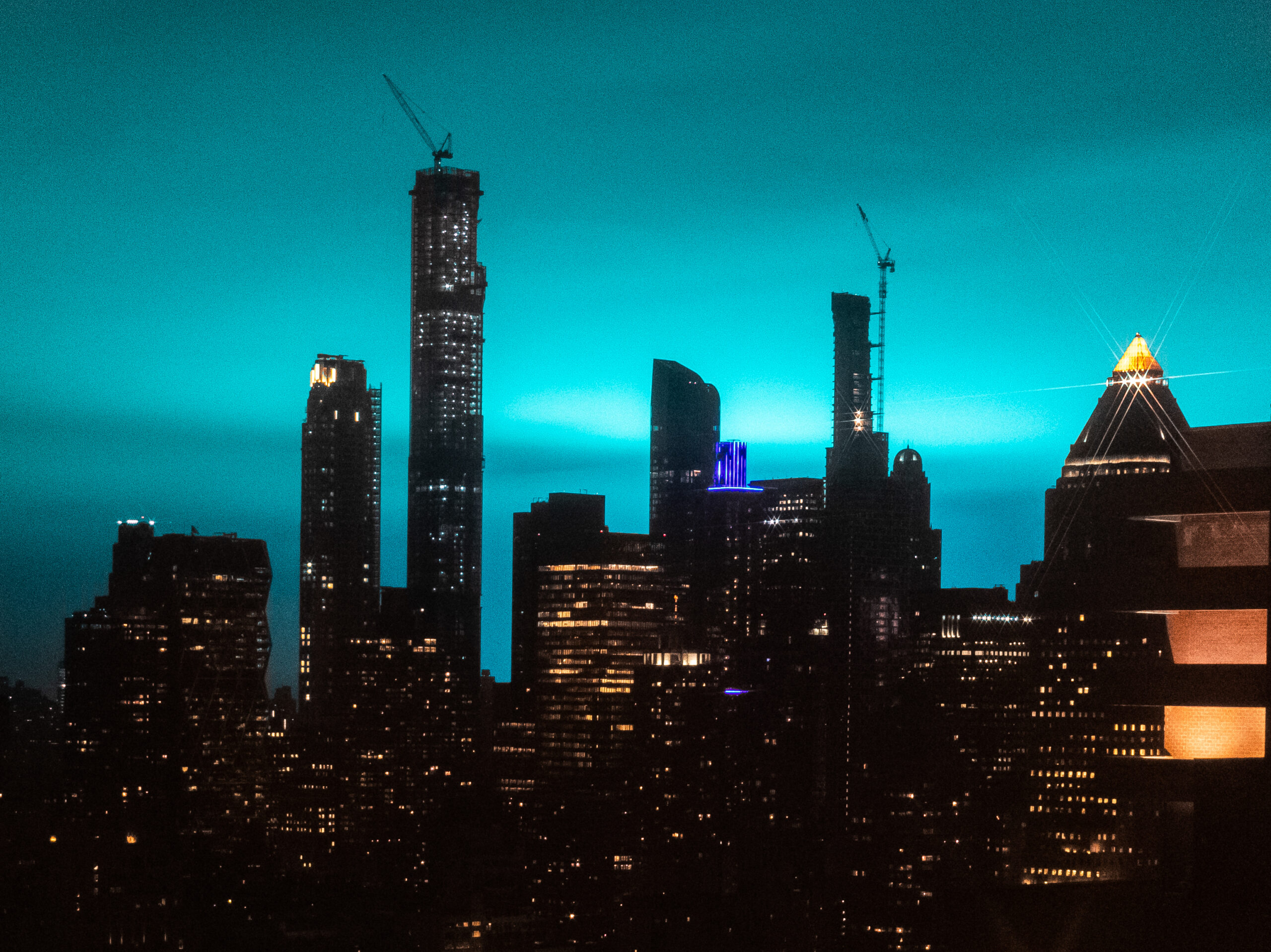 ‘No Evidence Of Extraterrestrial Activity,’ NYPD Says As City Is Bathed ...