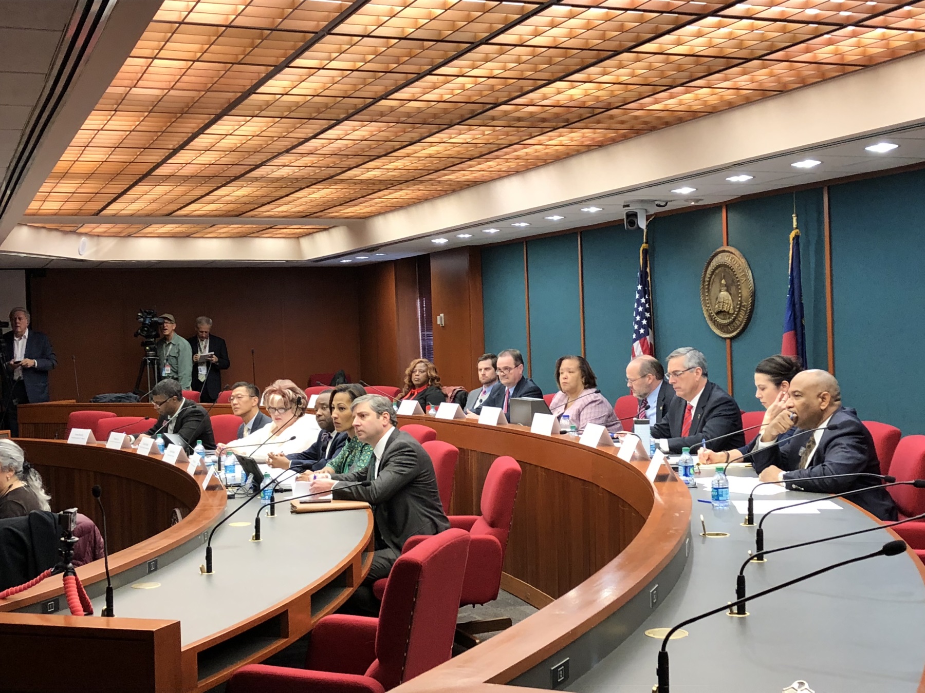 Ga. Voting Tech Panel Goes Against Cybersecurity Expert, Urges Ballot ...