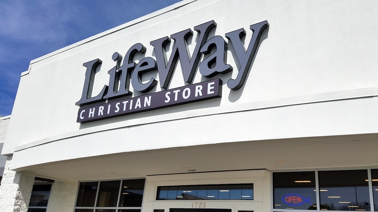 LifeWay Christian Closing Brick-And-Mortar Bookstores – WABE