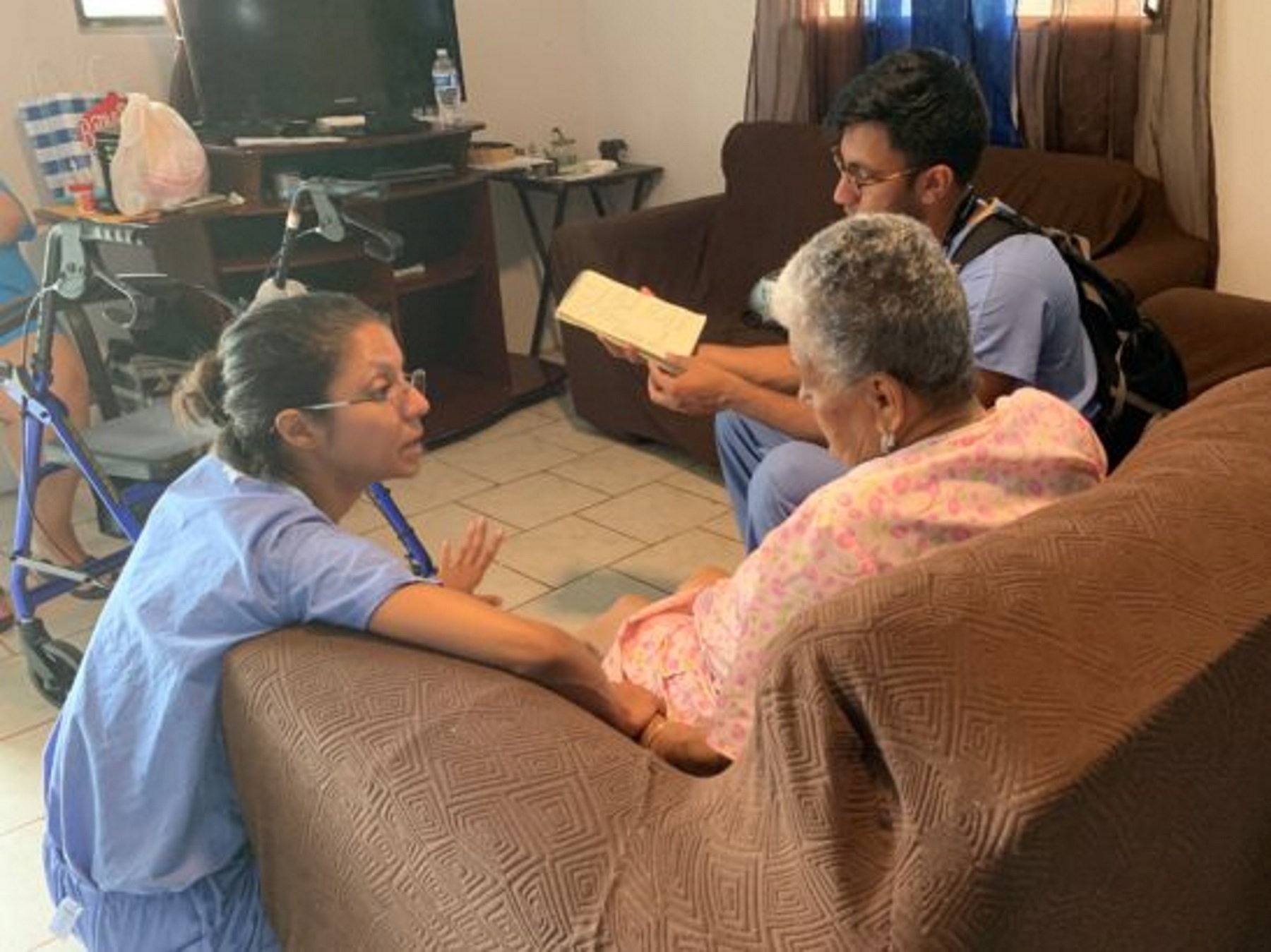 A Medical Homecoming: Atlanta Doctor Helps Storm-Ravaged Puerto Rico – WABE