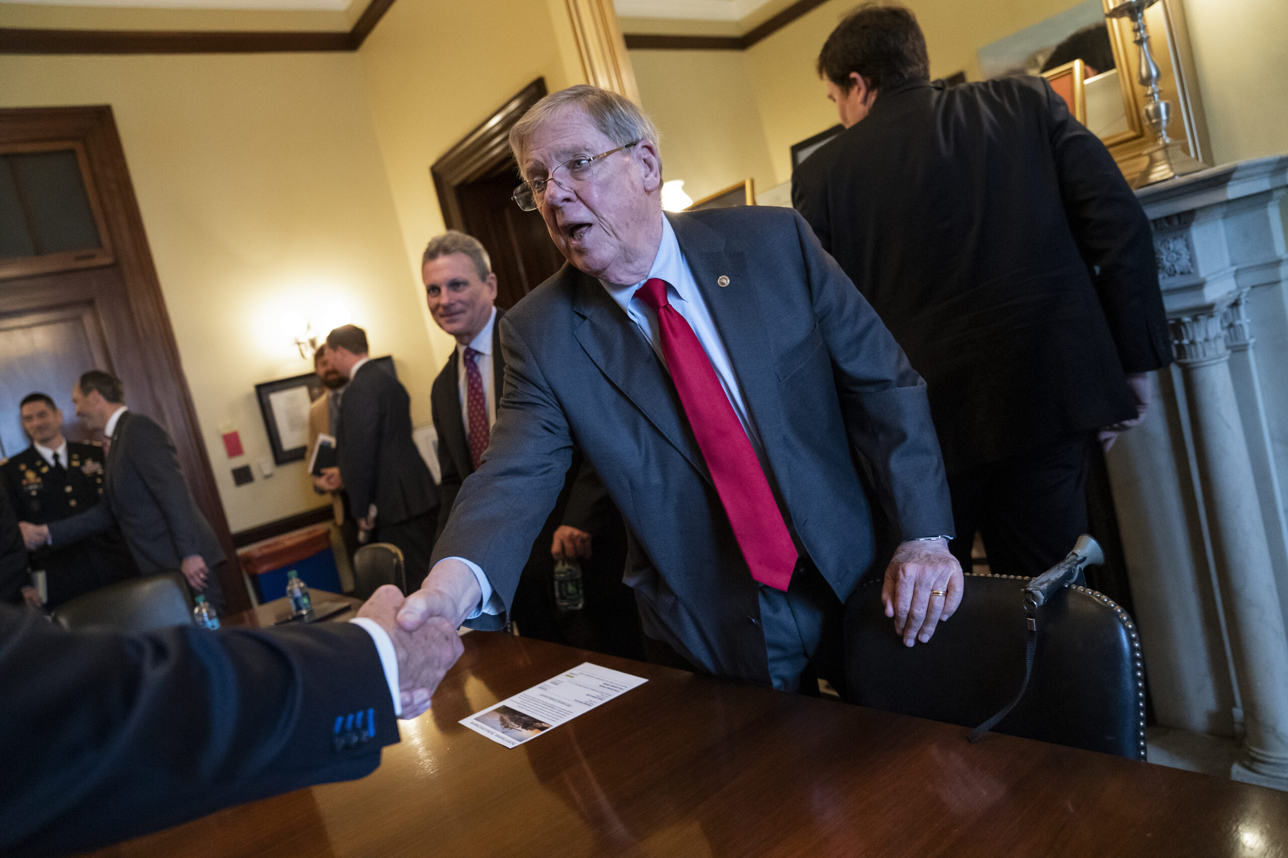 Denis O’Hayer Reflects on Decades Covering Sen. Johnny Isakson – WABE