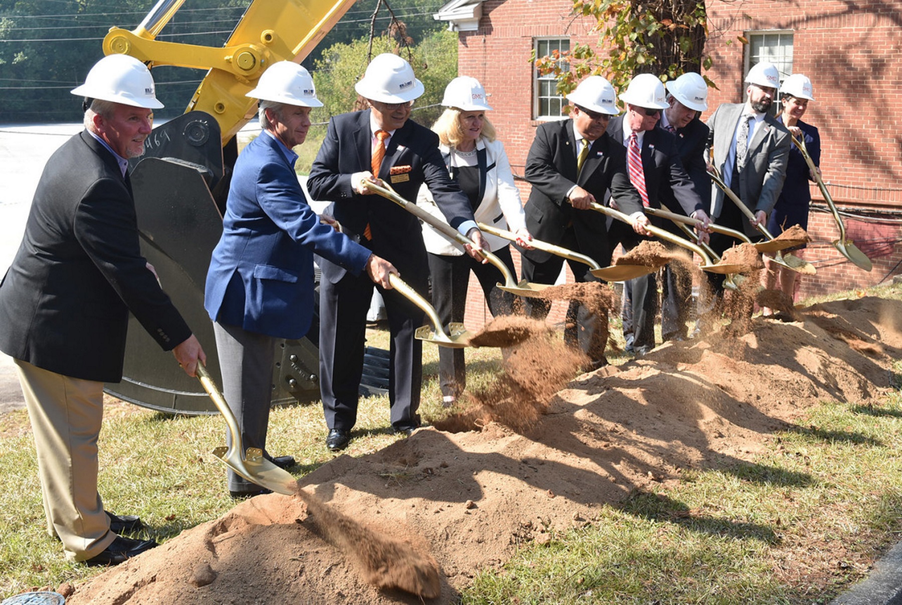 Seeking To Attract Younger Residents, Fayetteville Mayor Wants To Give ...