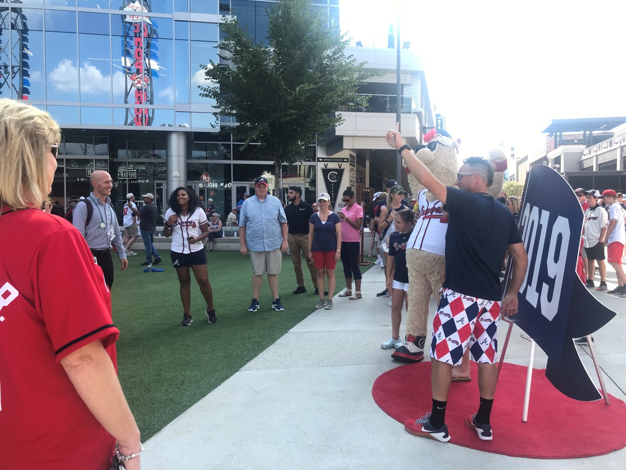 Braves Fans Confident Ahead Of Division Series With Cardinals – WABE