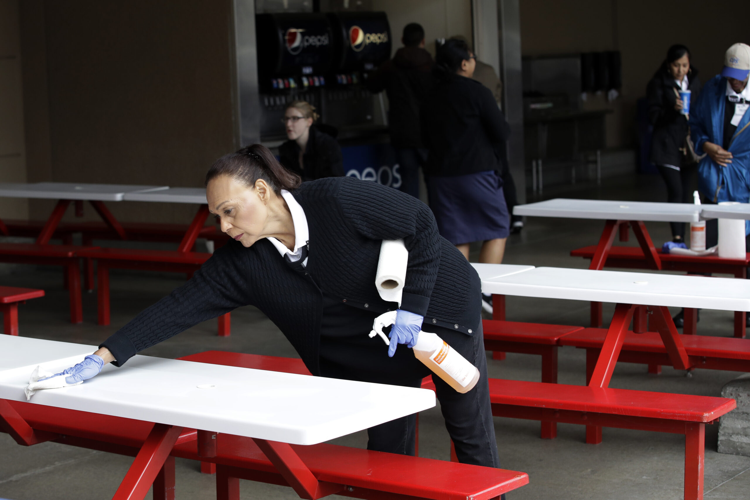 Tell WABE: Is Your Job Involved in Responding To The Crisis? – WABE