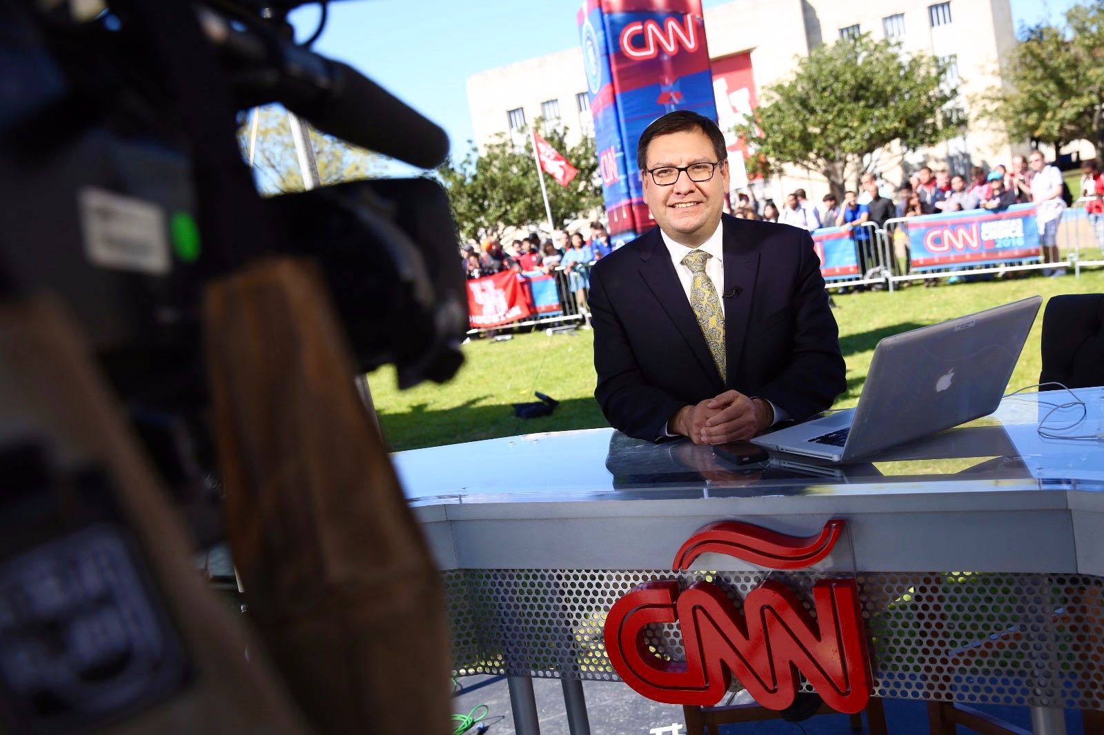 Hispanic And Latino Voters Could Make Strong Showing In Delayed Primary ...