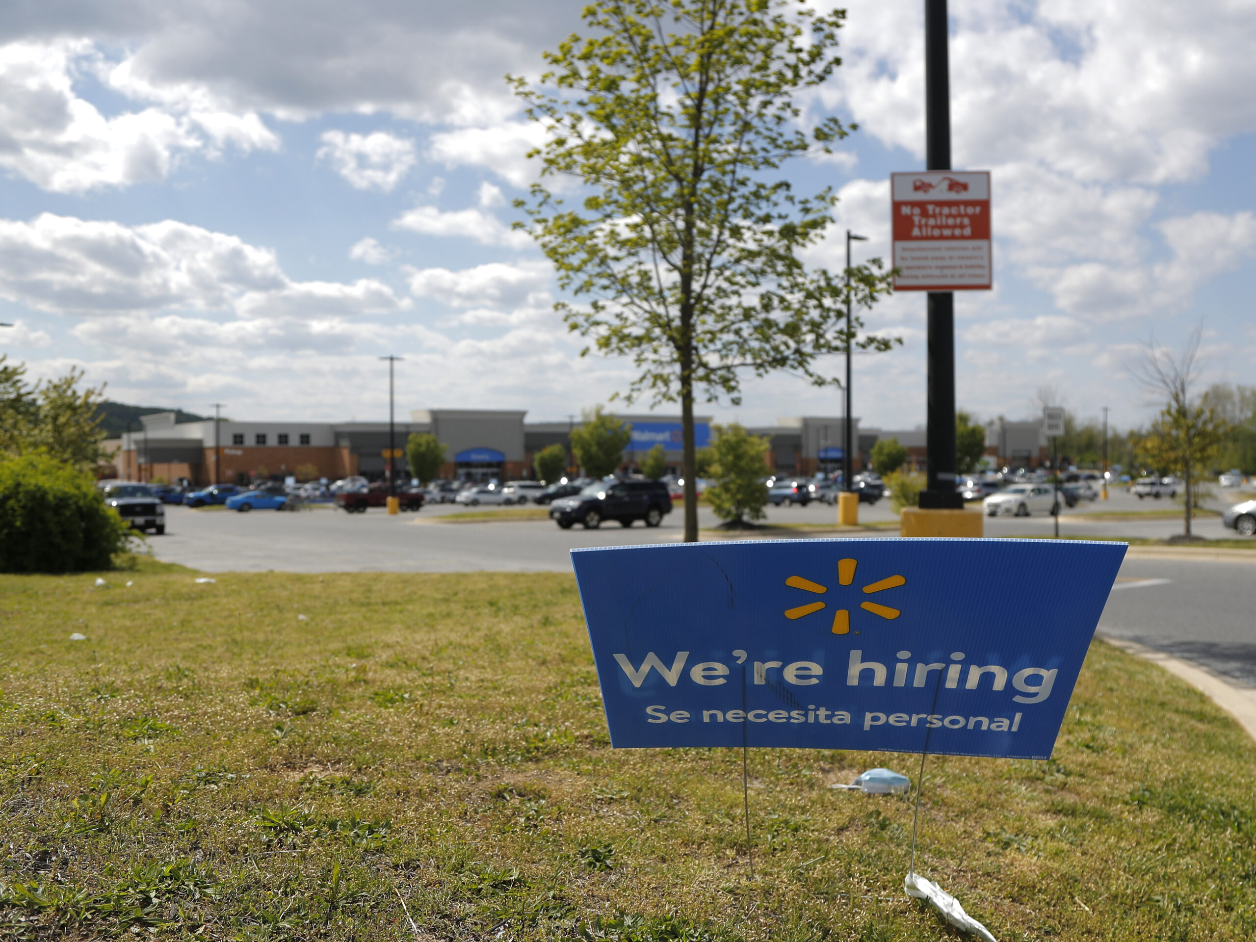 Walmart Hires Almost A Quarter-Million Workers As Sales Soar – WABE
