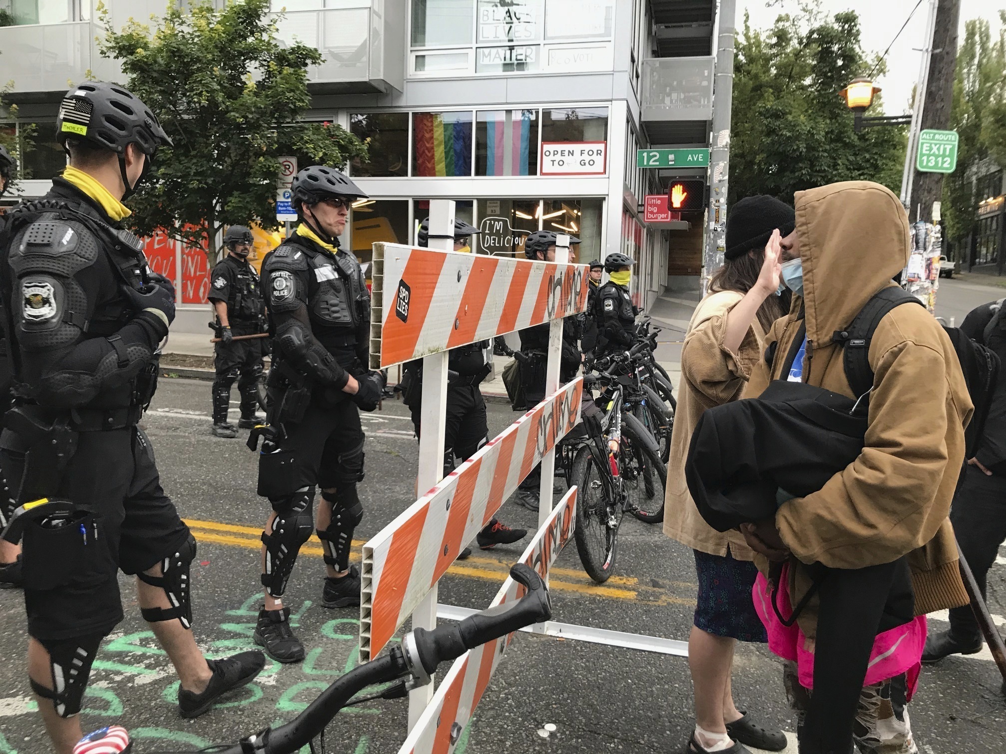 Seattle Police Clear Capitol Hill Protest Zone After Mayor Issues ...