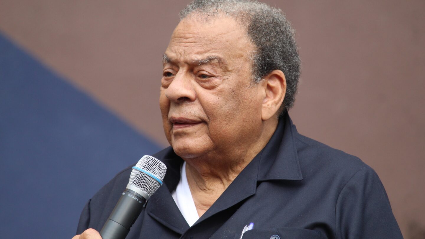 Hundreds attend peace march ahead of Andrew Young’s 90th – WABE