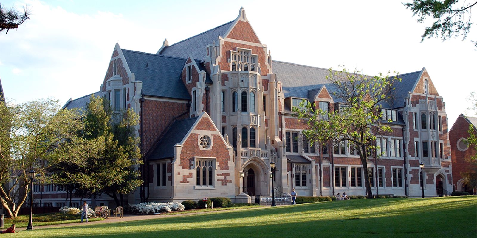 Agnes Scott College receives Mellon Foundation grant – WABE