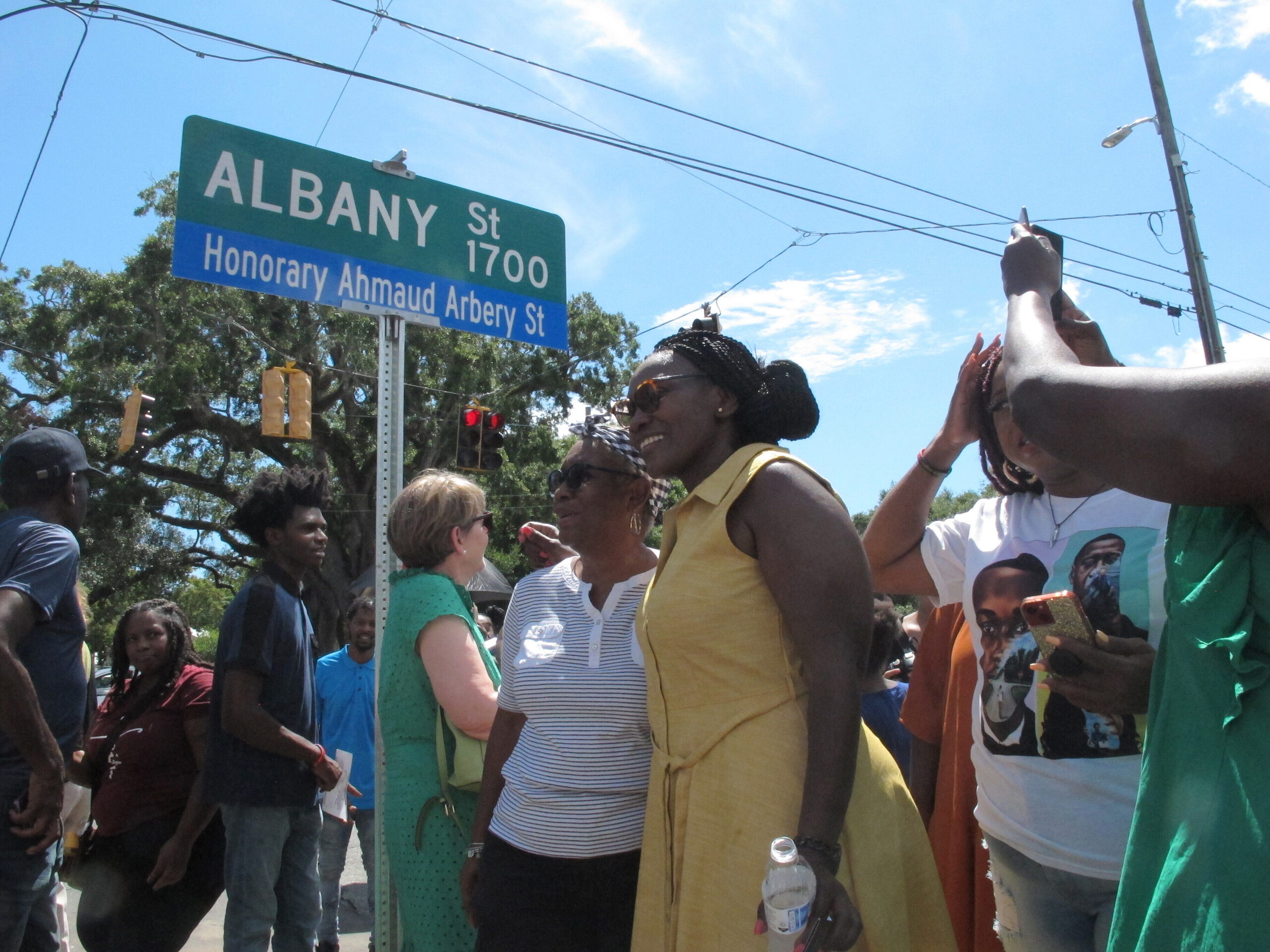 Town honors Ahmaud Arbery day after end of hate crimes case – WABE