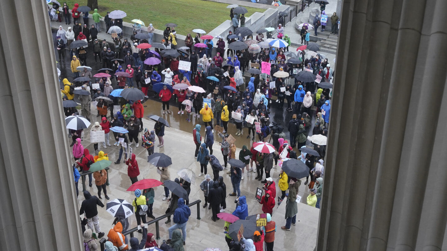 Tennessee gun-control push at crossroads as proposal stalls – WABE