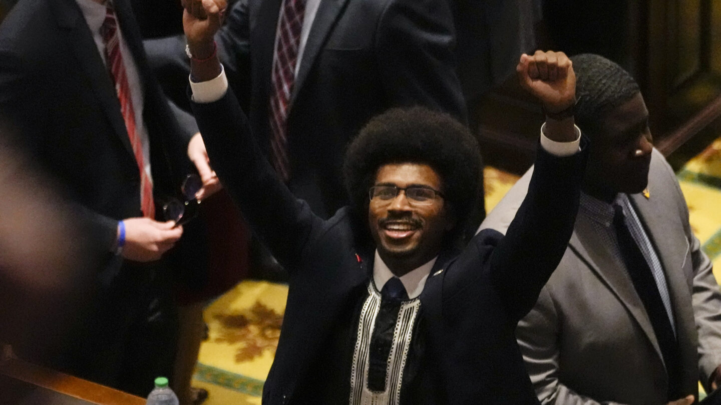 Tennessee’s House expels first of 3 Democrats for protest – WABE