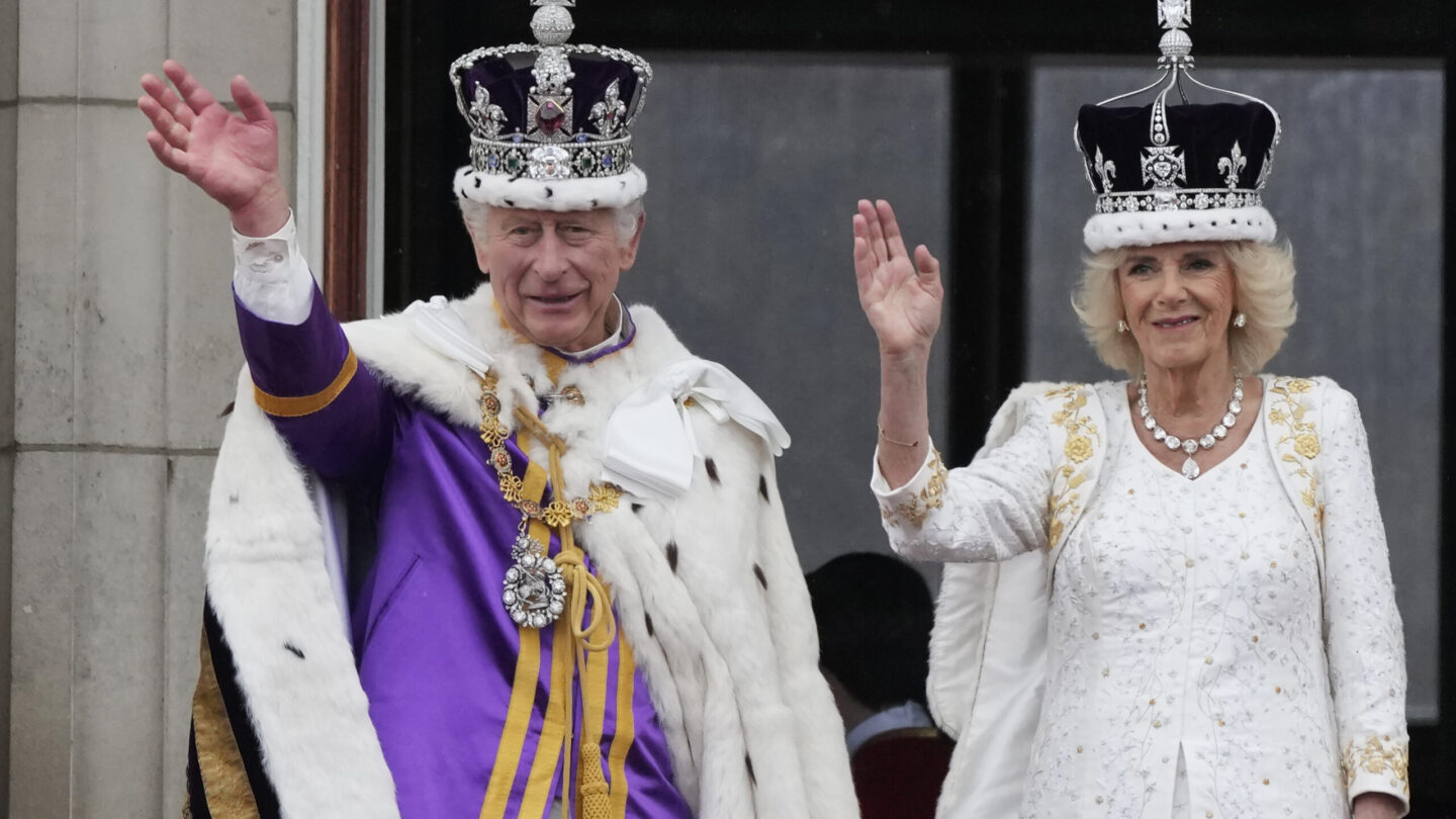 King Charles III crowned with regal pomp, cheers and shrugs – WABE