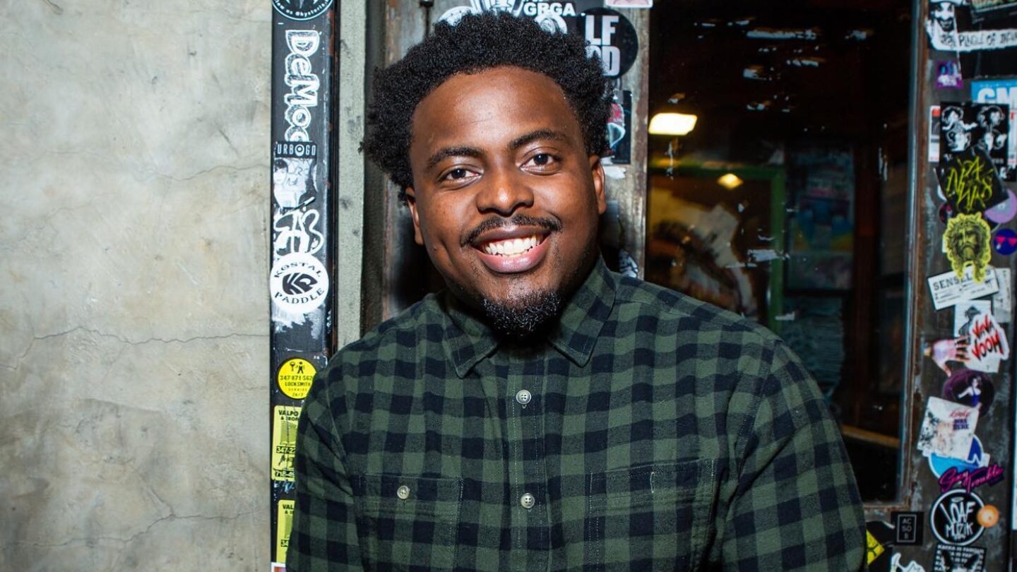 Atlanta comedian Damon Sumner loves telling stories, making people ...