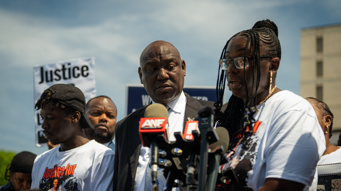 Family of man who died in bedbug-infested cell in Fulton jail reaches ...