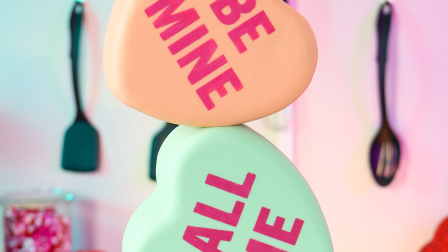 ‘The Big Nailed It Baking Challenge’ stirs the pot and delivers a sweet ...