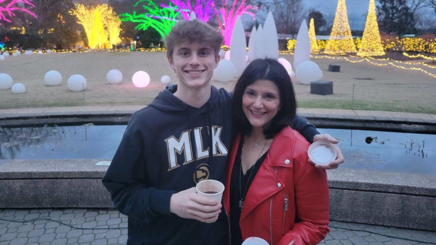 Atlanta media personality Mara Davis shares her Mother’s Day ideas – WABE