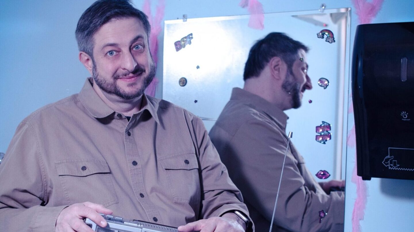 ‘Bob’s Burgers’ star Eugene Mirman brings live comedy and whimsy to ...