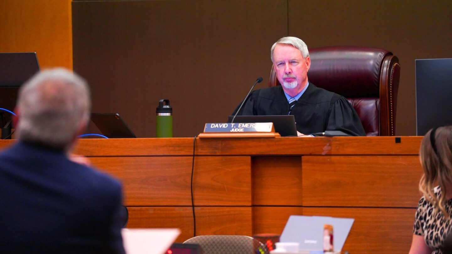 Judge holds Fulton County Commission in contempt of court, ordering ...