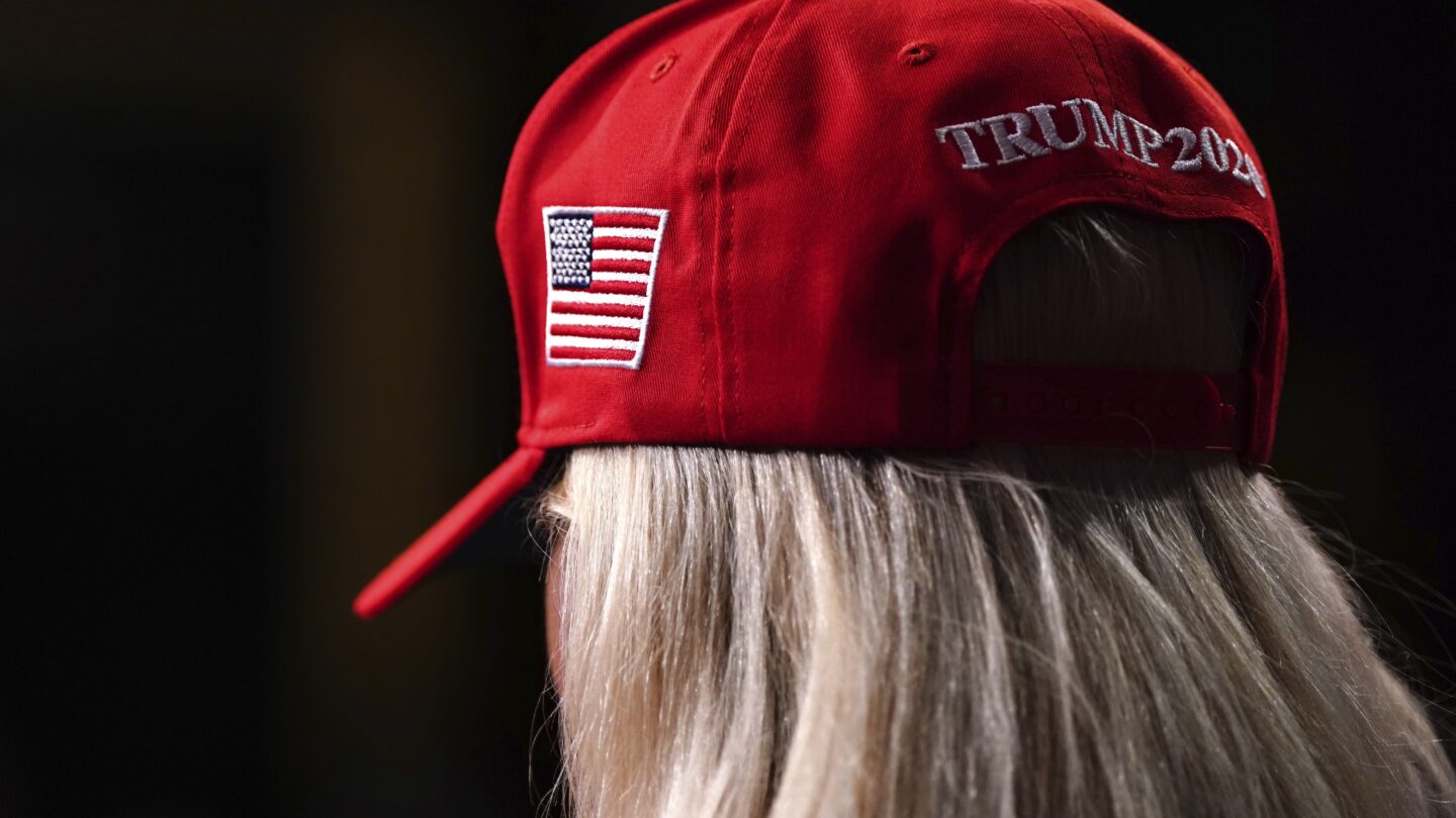 How Marjorie Taylor Greene went from a top Trump ally to choosing to ...