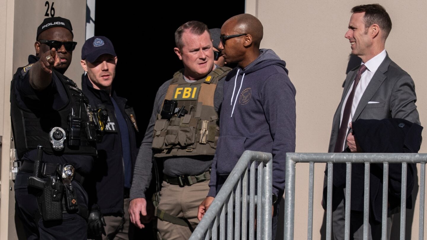 FBI executes search warrant at Fulton County elections office for 2020 ...