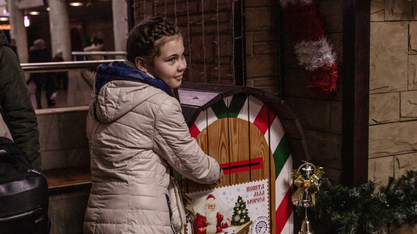 For their safety, Ukrainian kids send their Christmas wish lists ...