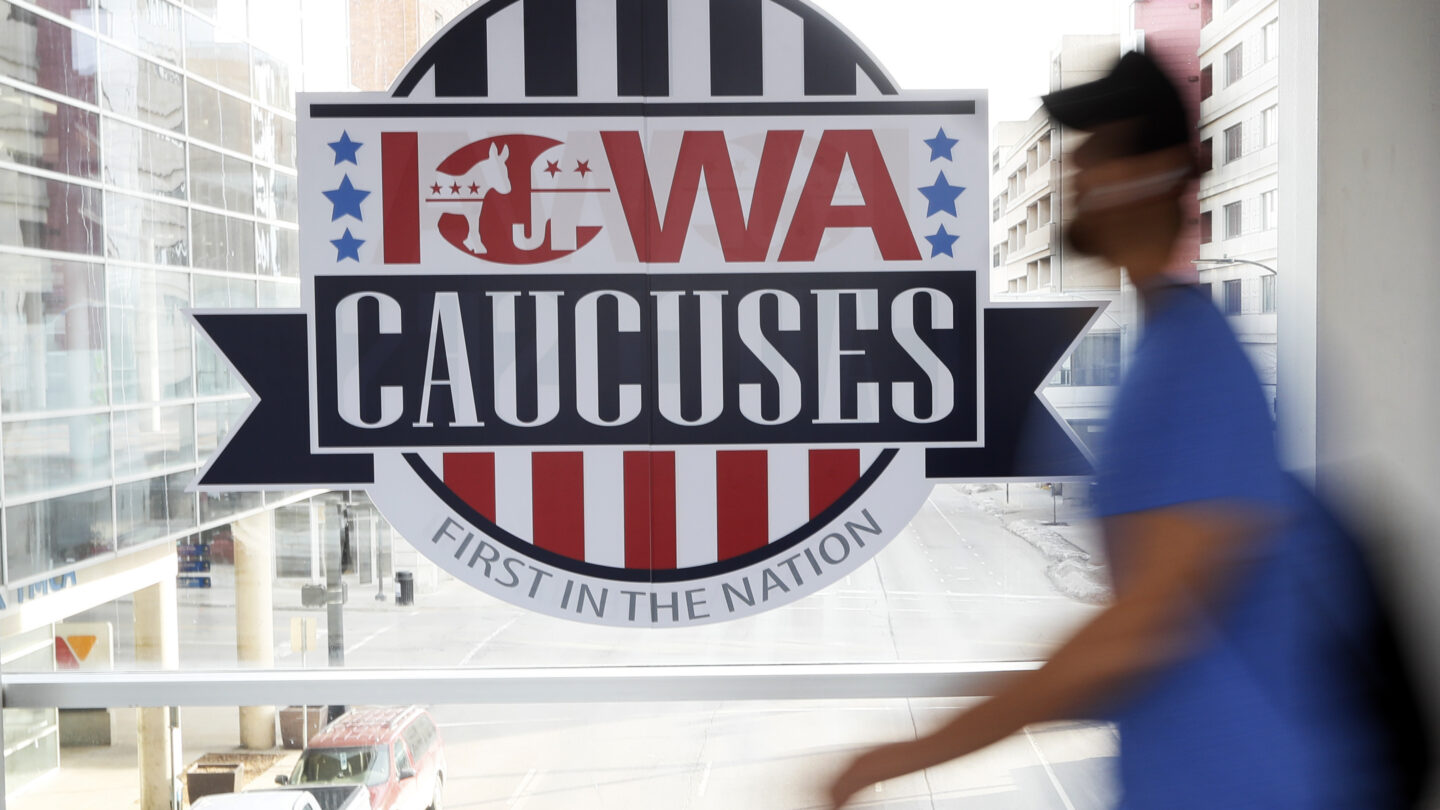 How The Iowa Caucuses Work Why They Re First And Why They Re