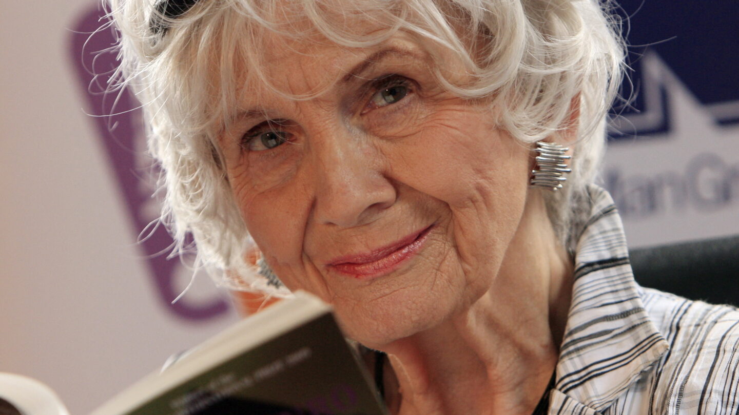 Alice Munro, Nobel Prize-winning short story author, dies at 92 – WABE